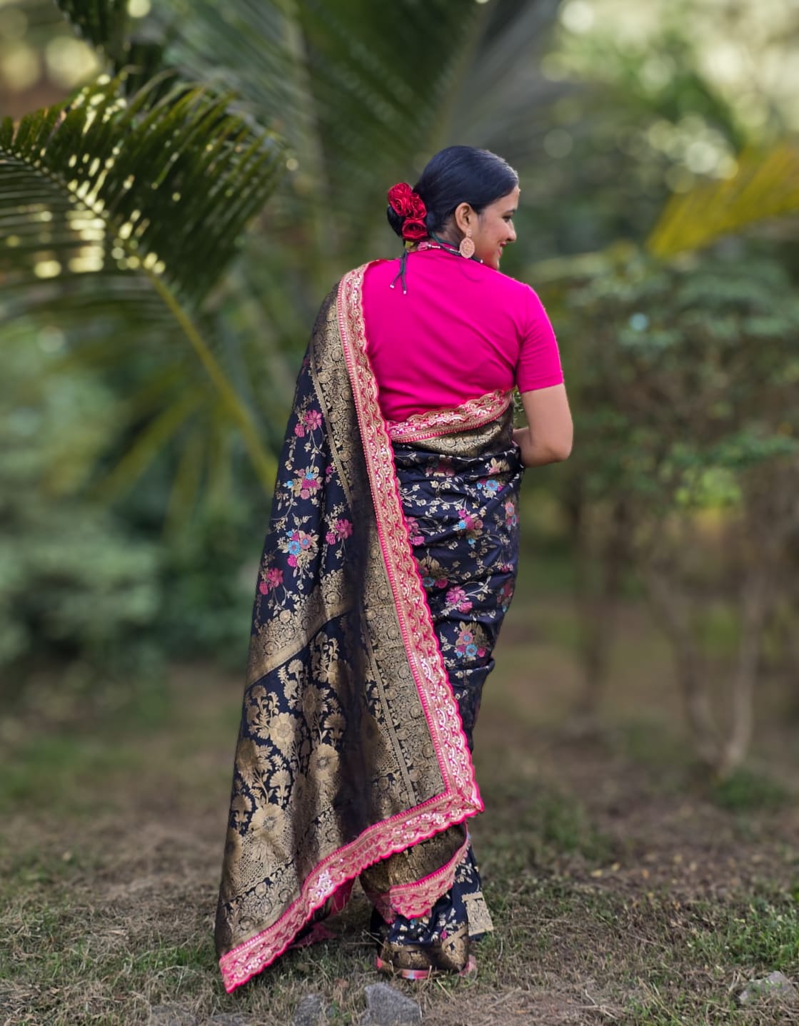 Kashi Varnika – Apaapi Threads of Glory