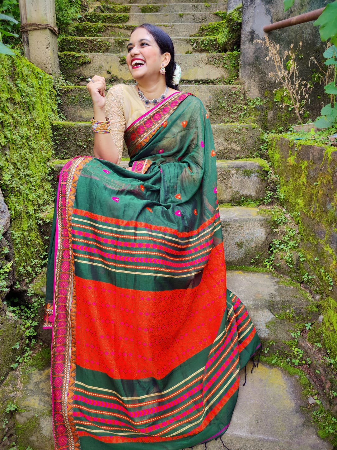 ROHINI – Apaapi Threads of Glory